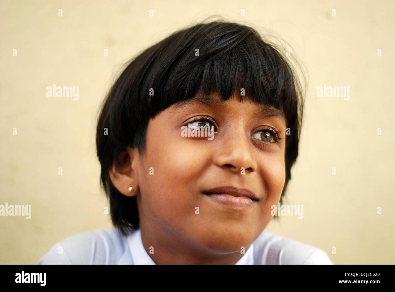 Ragazza Di Scuola Ritratto Uniforme Sri Lanka Immagini E Fotografie 9610