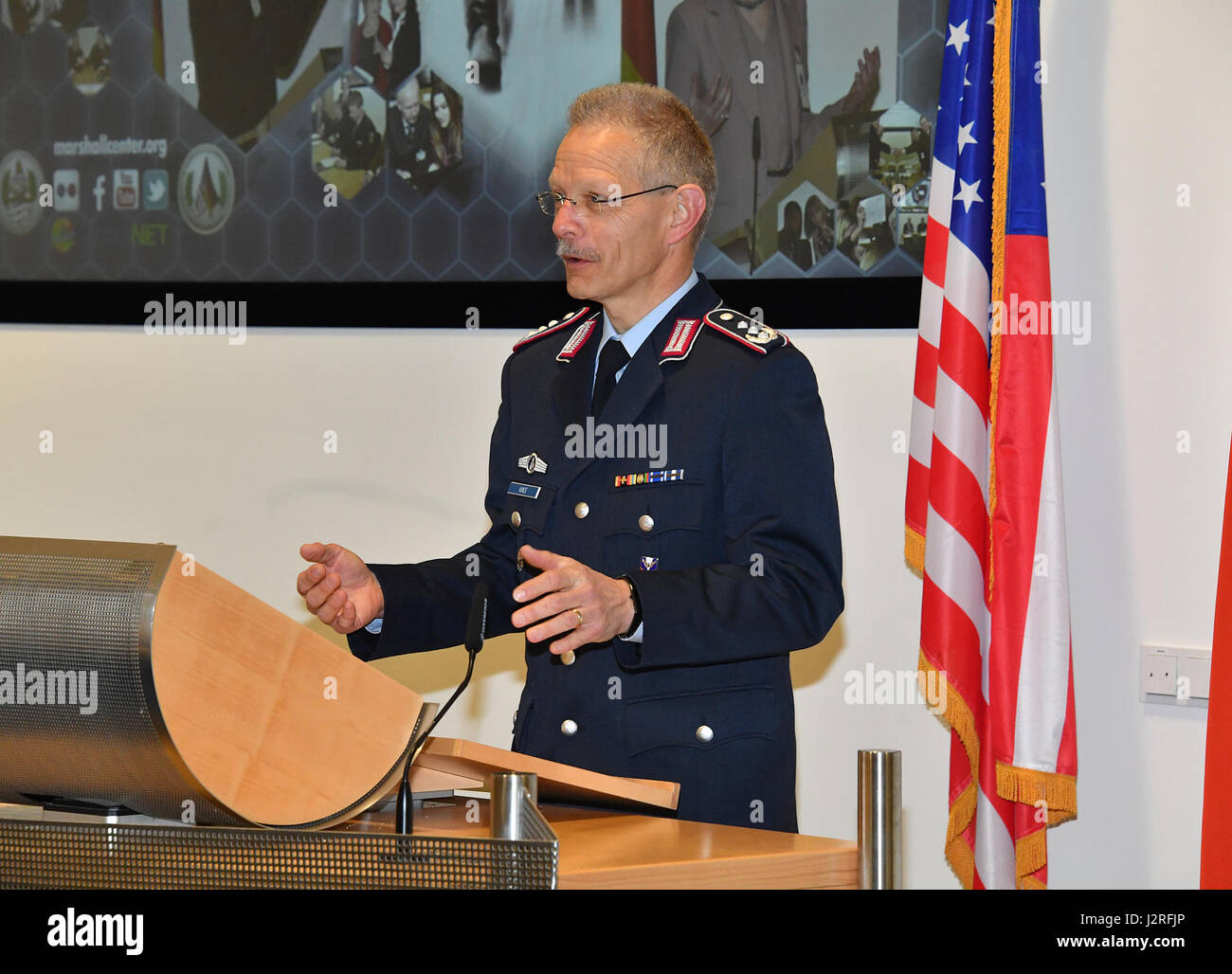 Aeronautica tedesca luftwaffe col immagini e fotografie stock ad alta ...