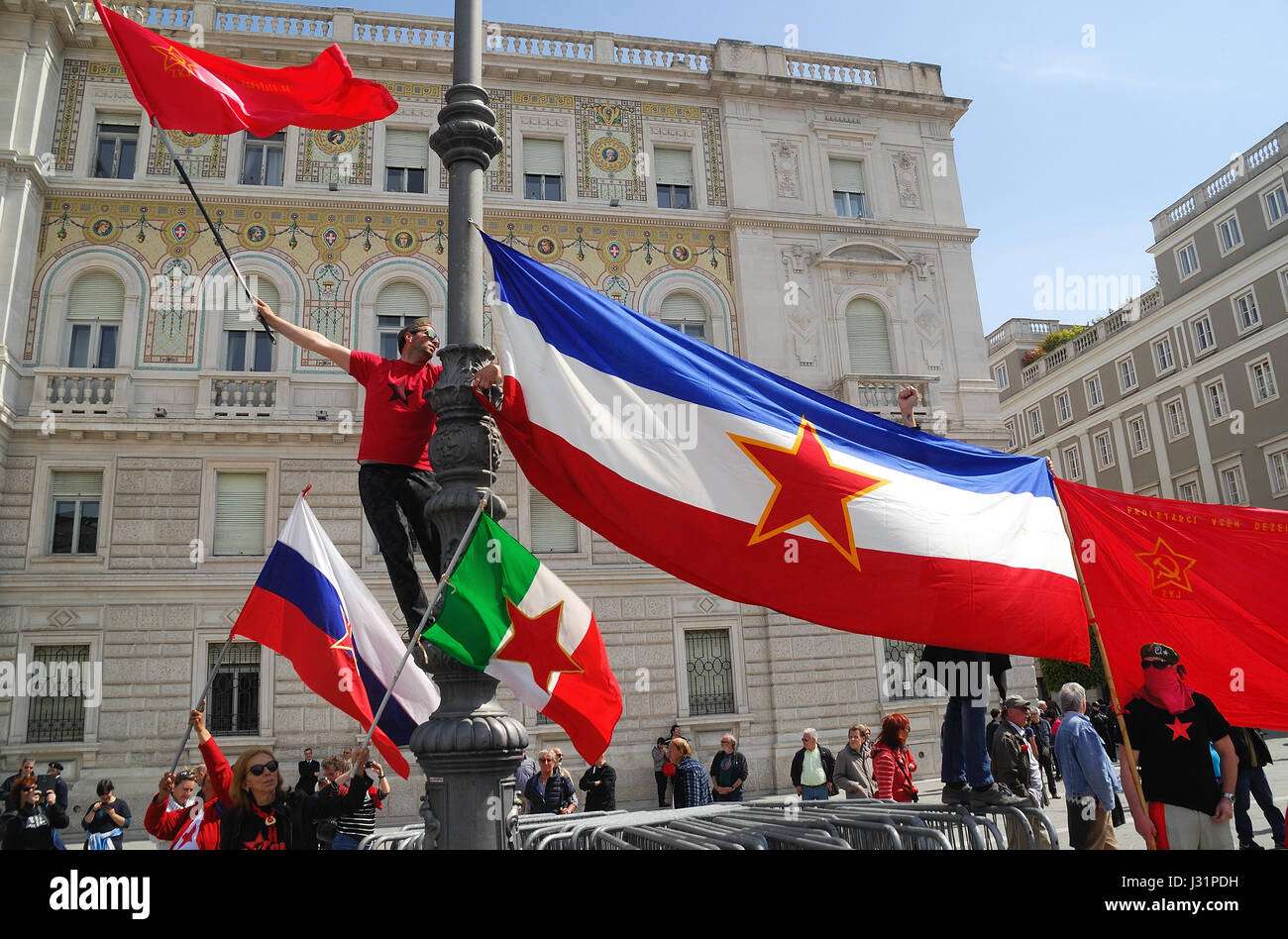 Partigiani italiani immagini e fotografie stock ad alta risoluzione - Alamy