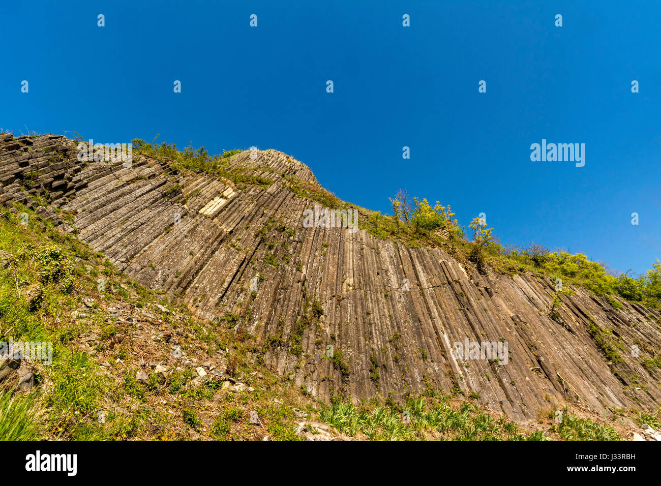 Colonne basaltiche di Usson, villaggio etichettato Les Plus Beaux ...