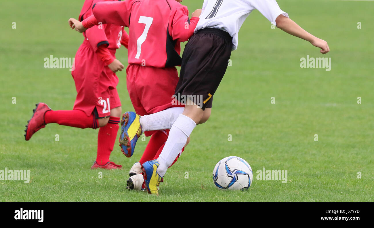 Infortunio calcio bambino immagini e fotografie stock ad alta ...