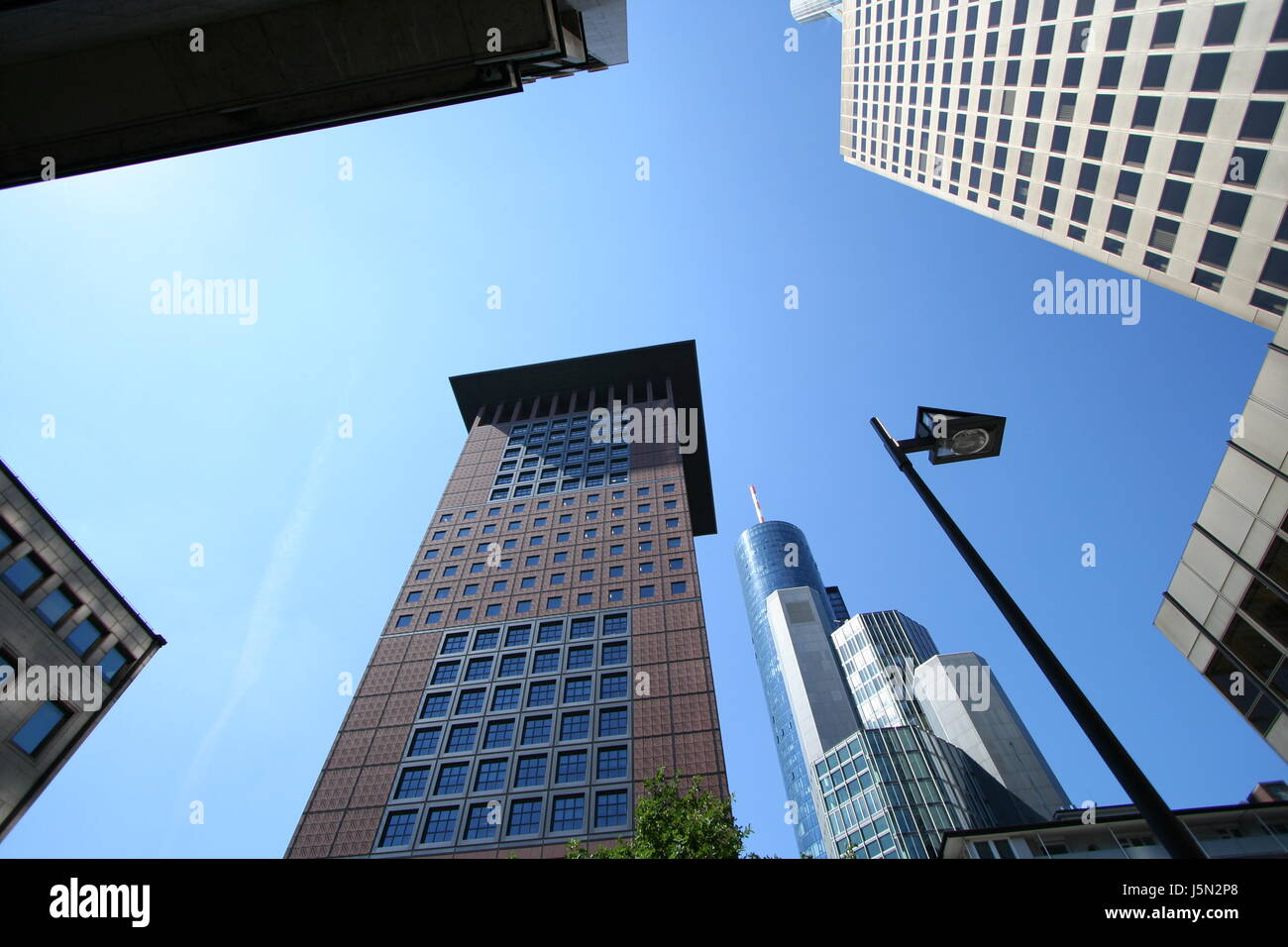 Grattacielo edificio di 6 piani immagini e fotografie stock ad alta risoluzione - Alamy