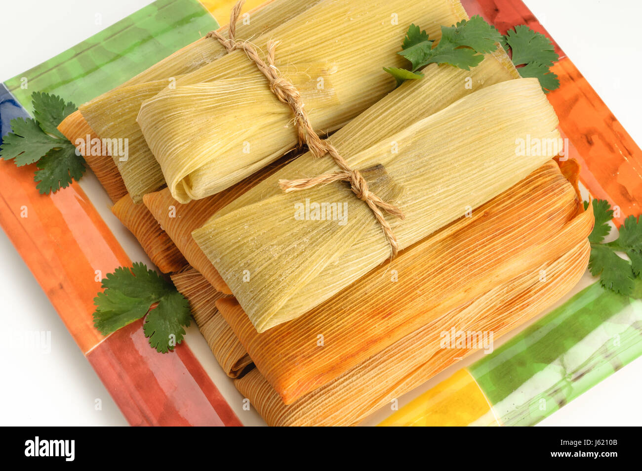Tamales, Messicana piatto fatto con pasta di mais, pollo e peperoncino ...