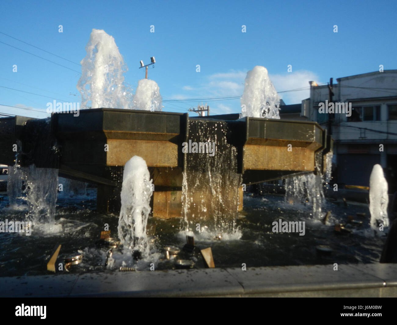 Il Monumento Francisco Balagtas, situato presso la fontana Liwasang ...