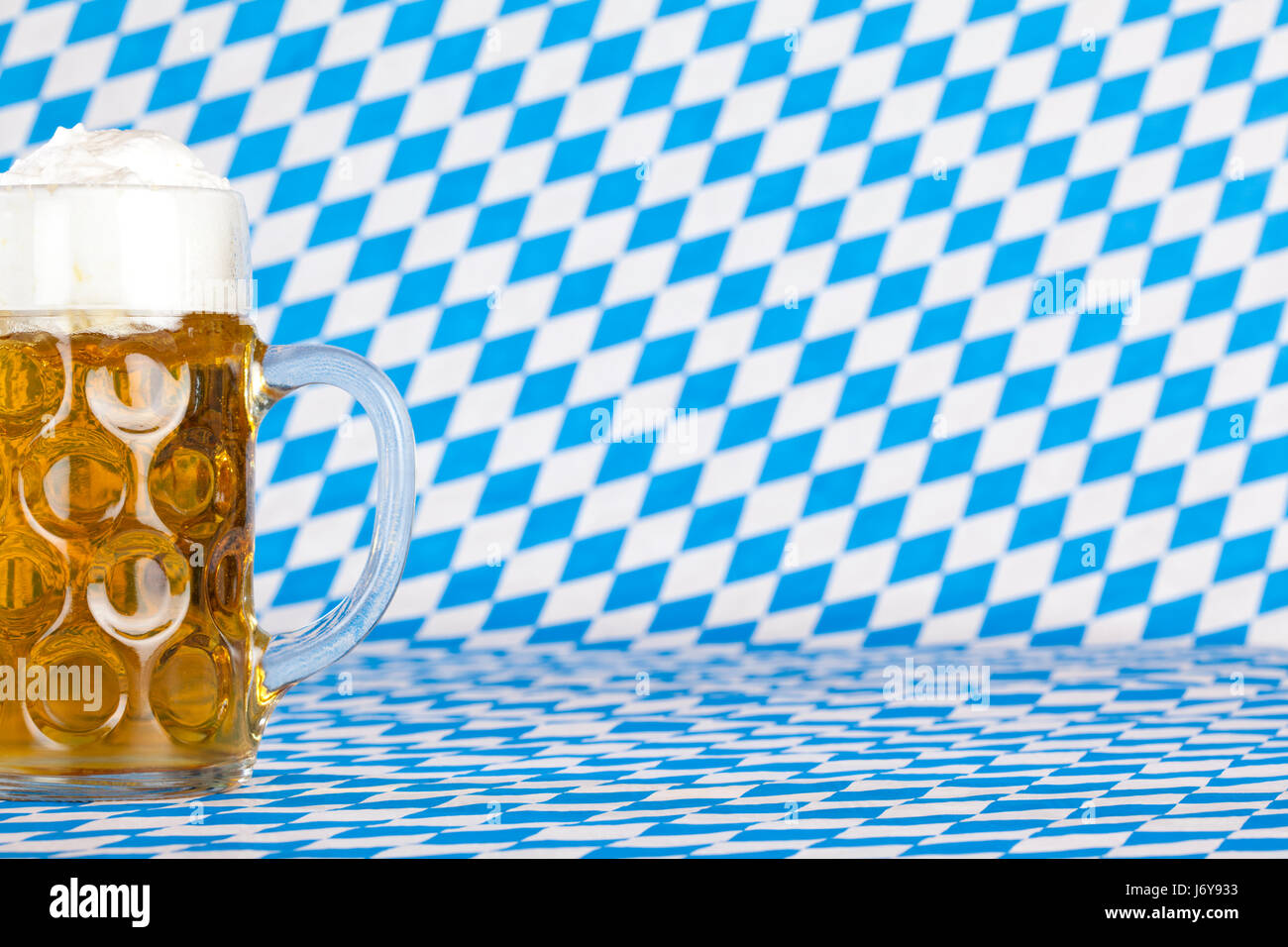 Boccale di birra oktoberfest immagini e fotografie stock ad alta ...