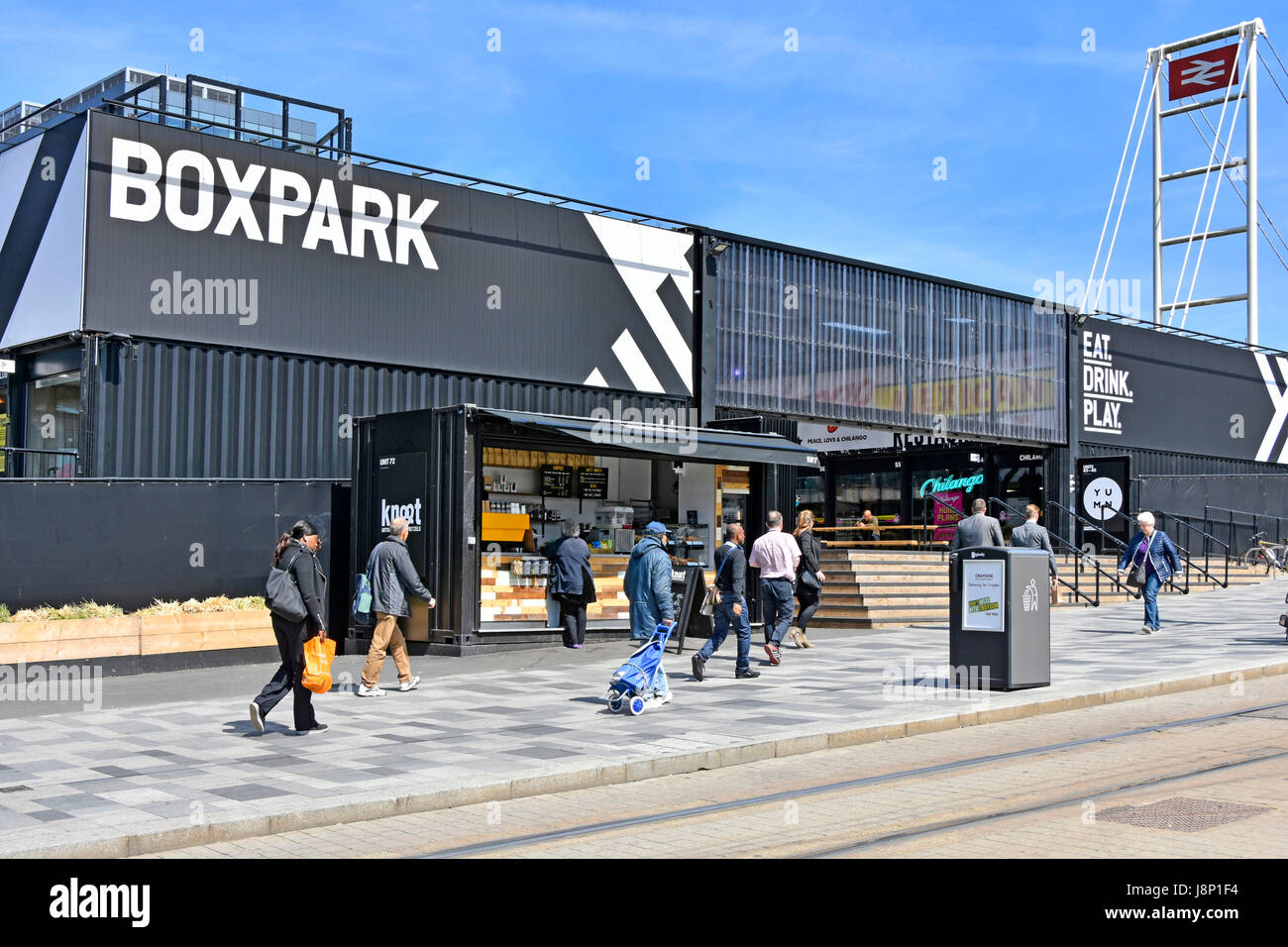 Croydon Regno Unito Boxpark esterno e ingresso a 96 contenitori di spedizione fornendo il retail ...