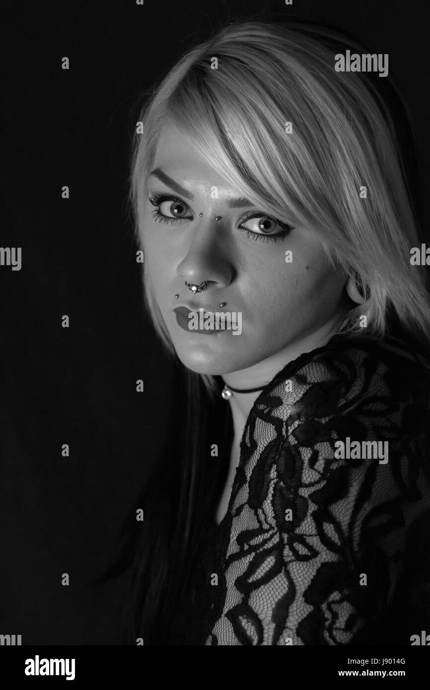 Ritratti in bianco e nero immagini e fotografie stock ad alta ...