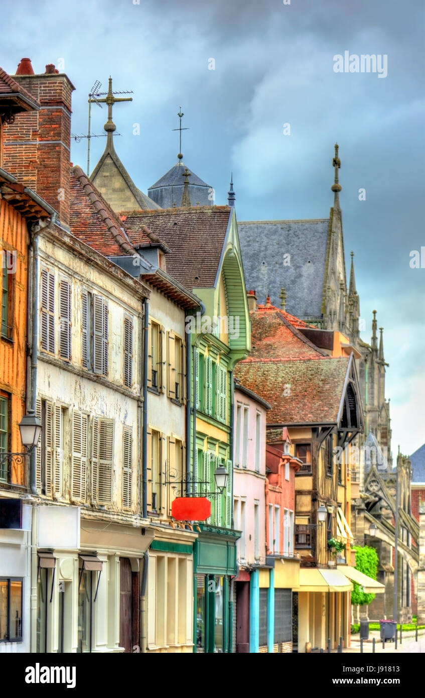 Troyes city immagini e fotografie stock ad alta risoluzione - Alamy