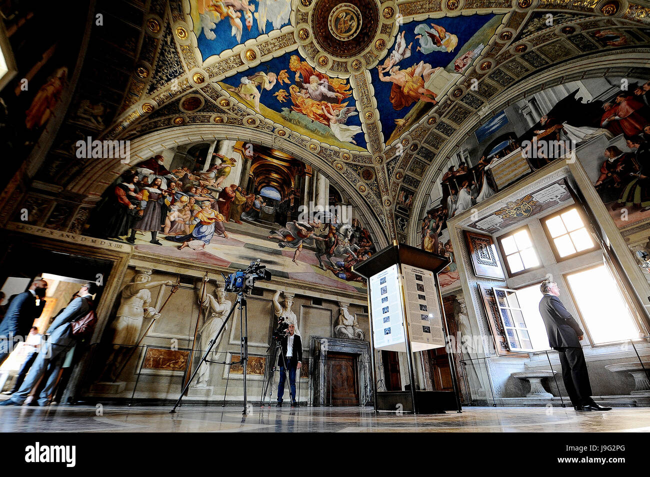 Raffaello affreschi Immagini e Fotos Stock - Alamy