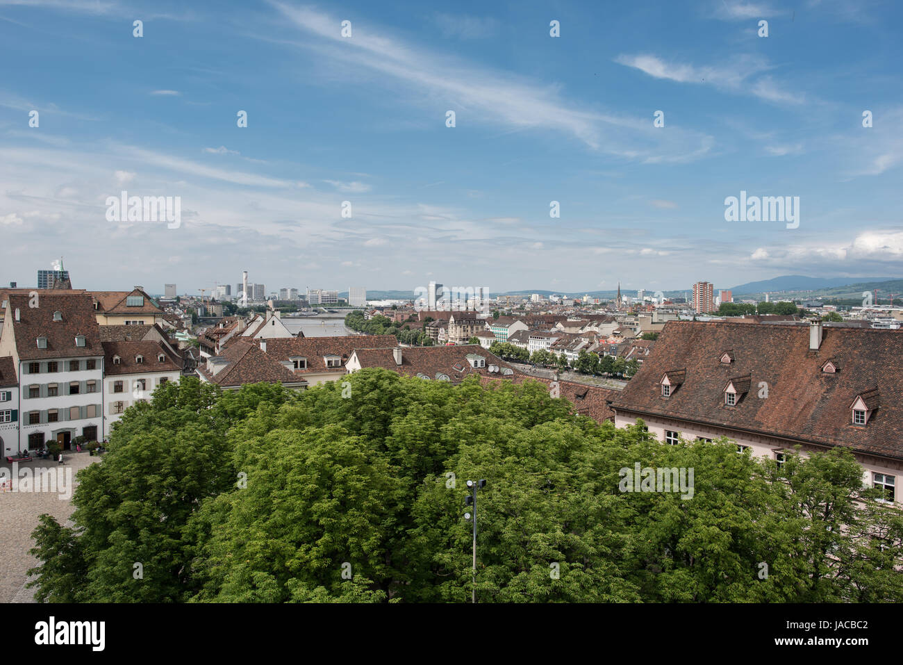 Cattedrale di basilea dal reno immagini e fotografie stock ad alta ...