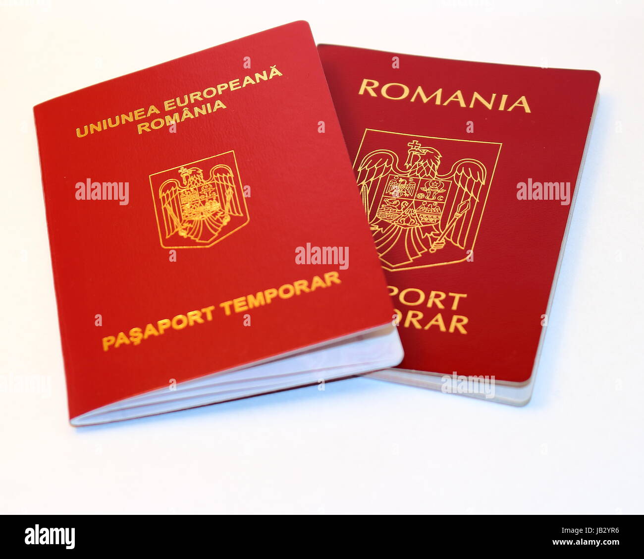 Romanian passport immagini e fotografie stock ad alta risoluzione - Alamy