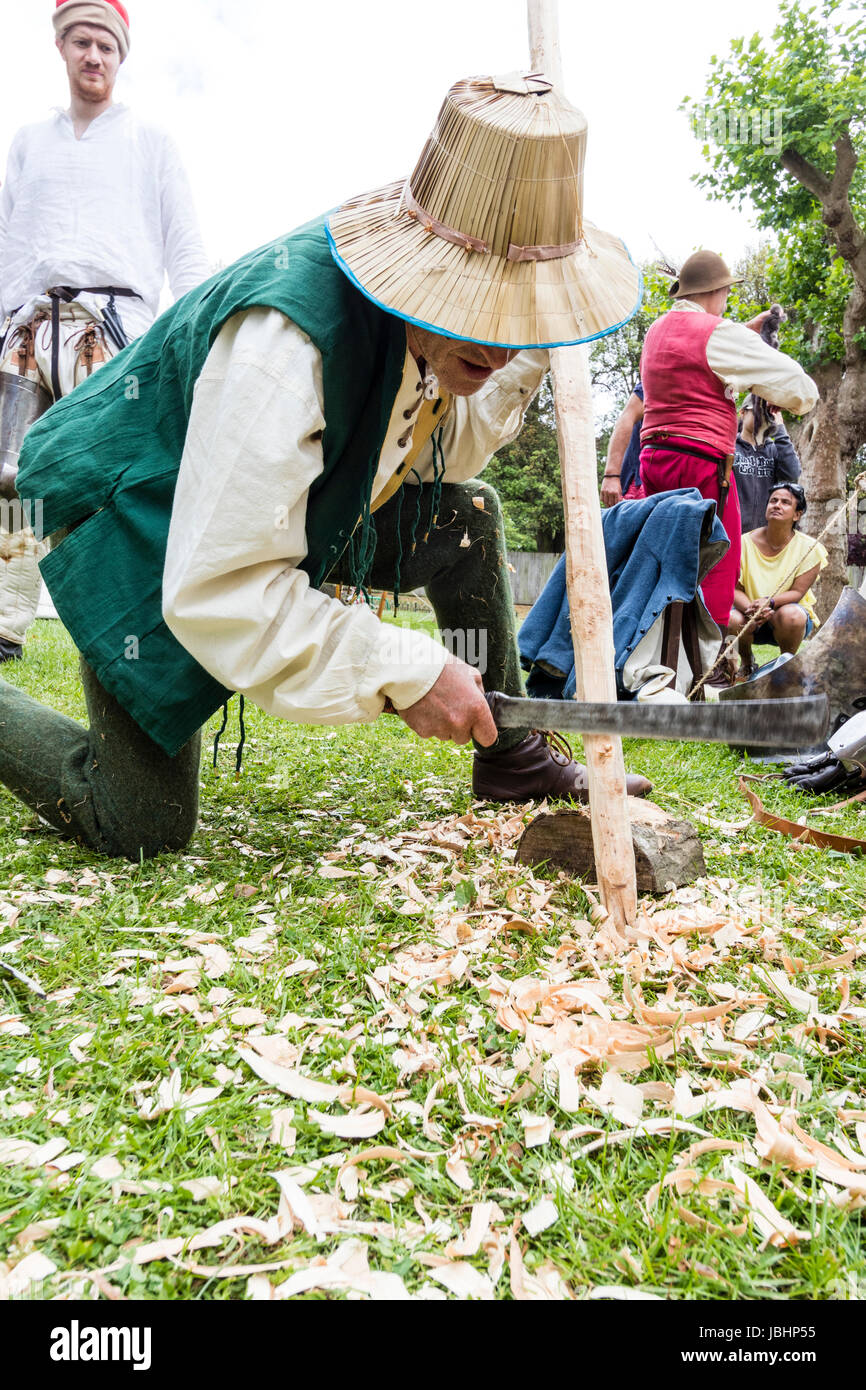 Medieval rievocazione evento a sandwich nel Kent. L uomo medievale in ...