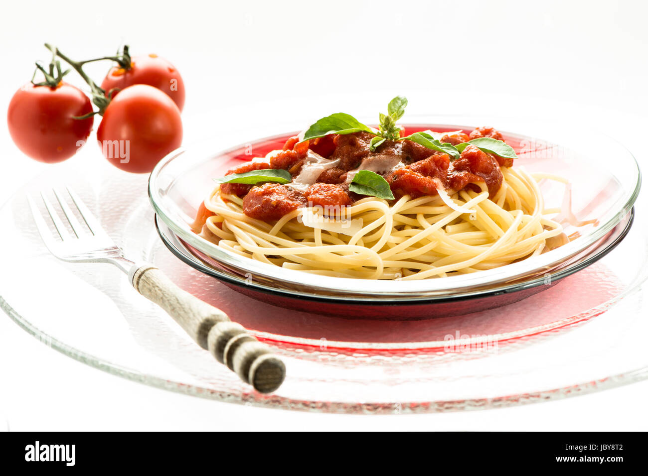 Gli spaghetti con la tomatensauce auf einem teller immagini e ...