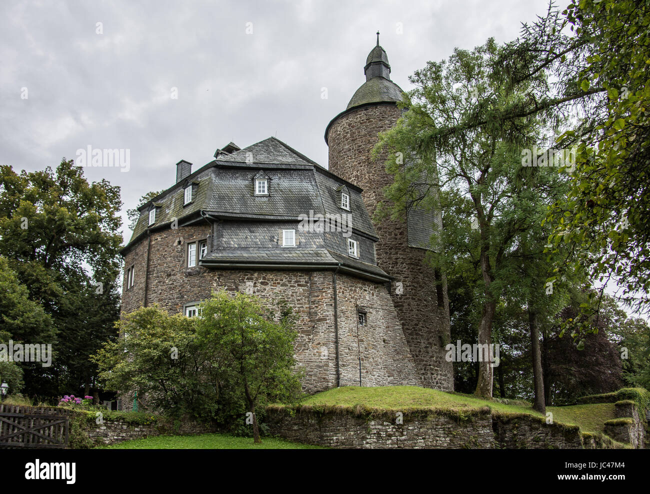 Schloss wildenburg immagini e fotografie stock ad alta risoluzione - Alamy