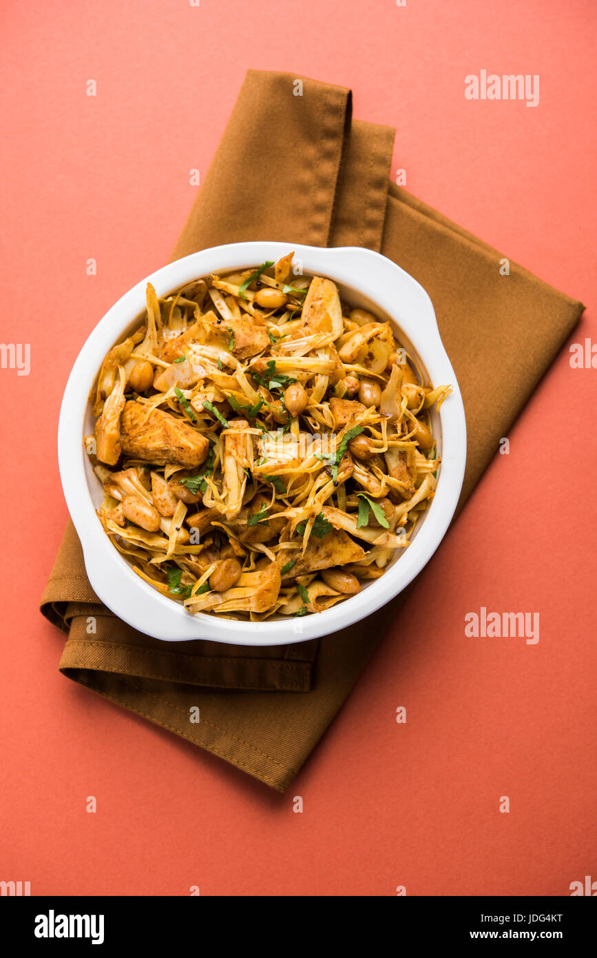 Kathal ki Sabzi Sukhi o bhaji o jackfruit ricetta vegetale di fanas chi ...