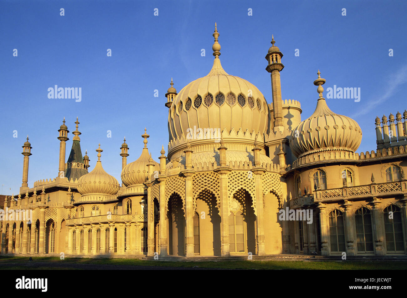 Padiglione in stile immagini e fotografie stock ad alta risoluzione - Alamy