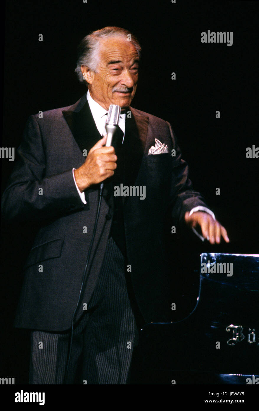 Entertainer victor borge victor borge immagini e fotografie stock ad ...