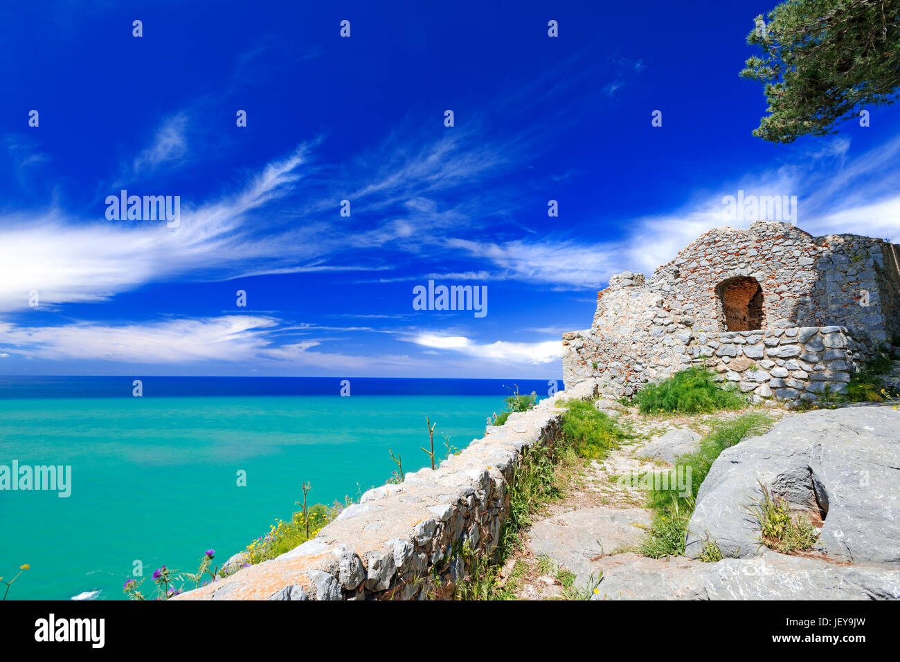 Castello di cefalu immagini e fotografie stock ad alta risoluzione - Alamy
