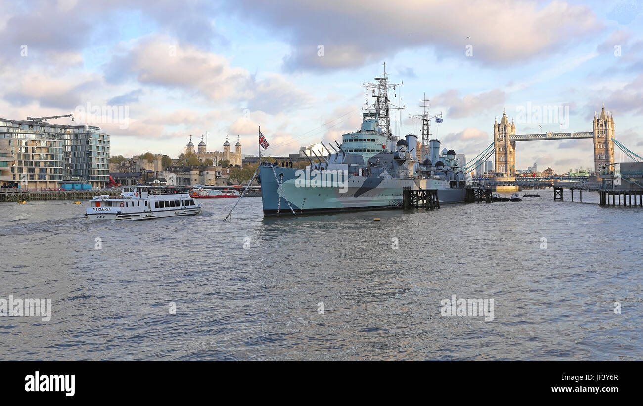Hms belfast londra immagini e fotografie stock ad alta risoluzione - Alamy