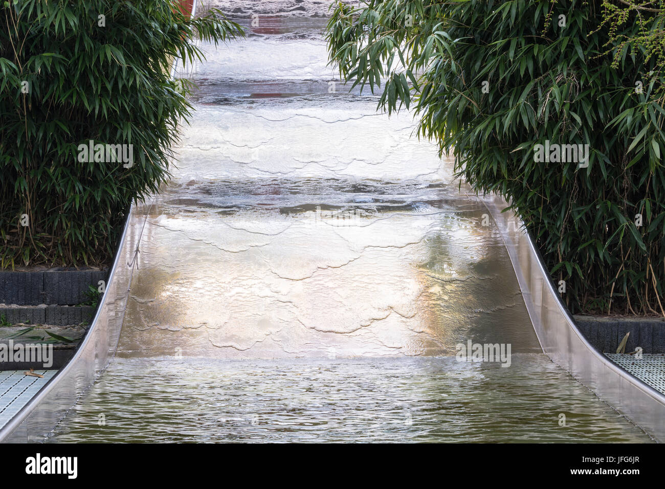 Scivolo gigante immagini e fotografie stock ad alta risoluzione - Alamy