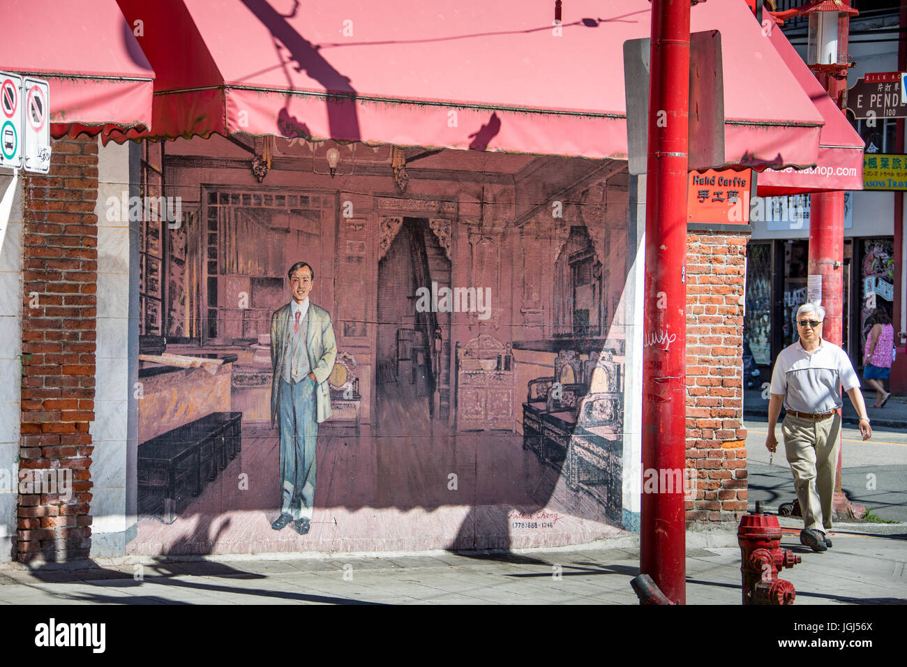 1905 L'uomo in una tuta, murale da Arthur Cheng, Columbia Street ...