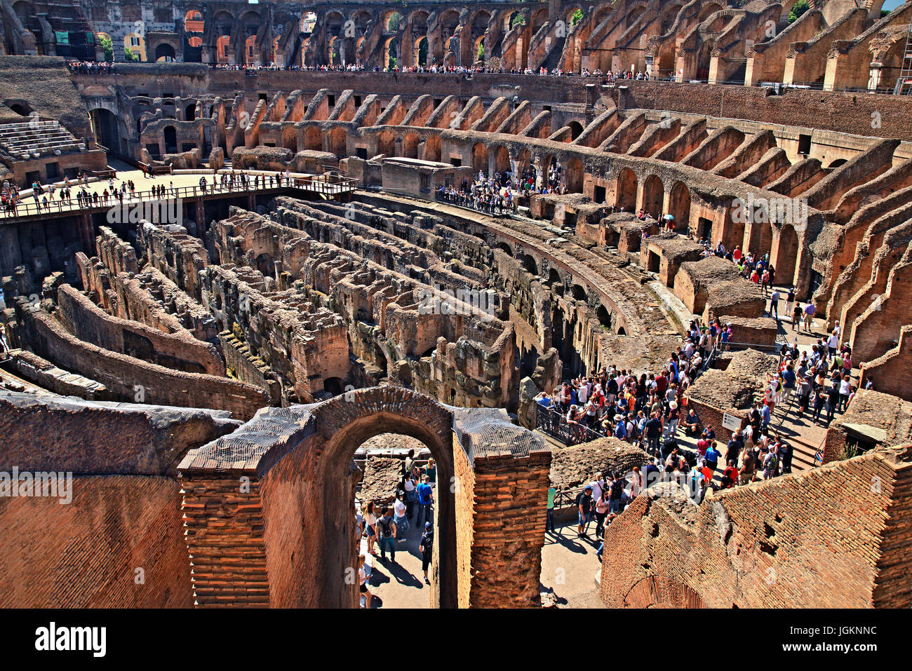 L'interno il colosseo colosseo immagini e fotografie stock ad alta ...