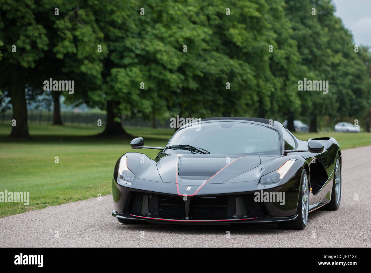 Ferrari laferrari aperta immagini e fotografie stock ad alta ...