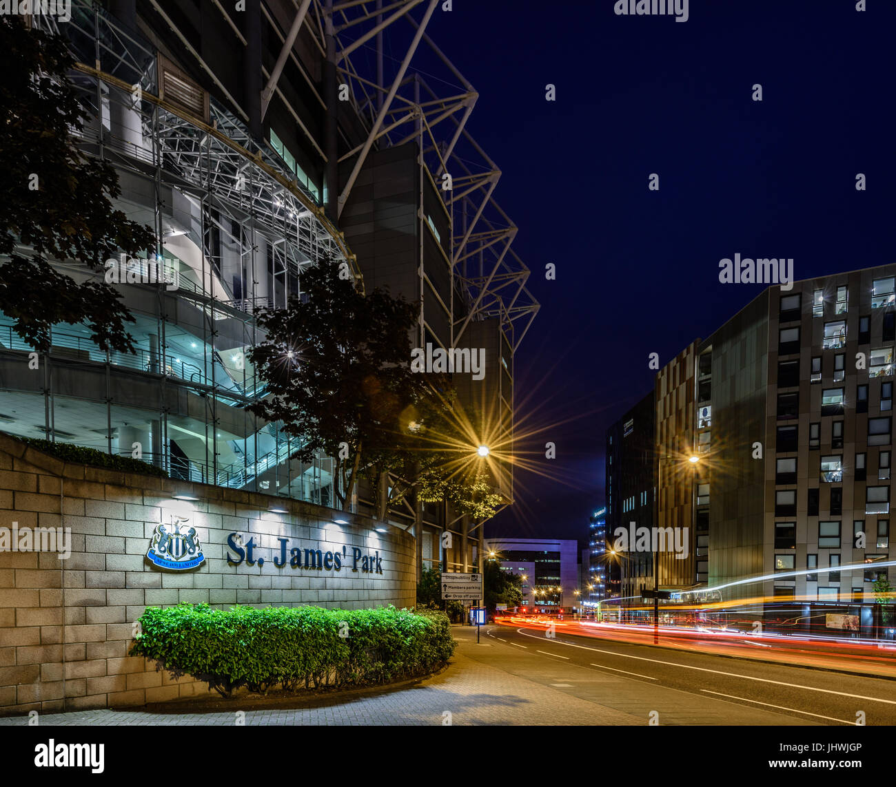 Il lato esterno ingresso vista di St James Park di Newcastle-upon-Tyne ...