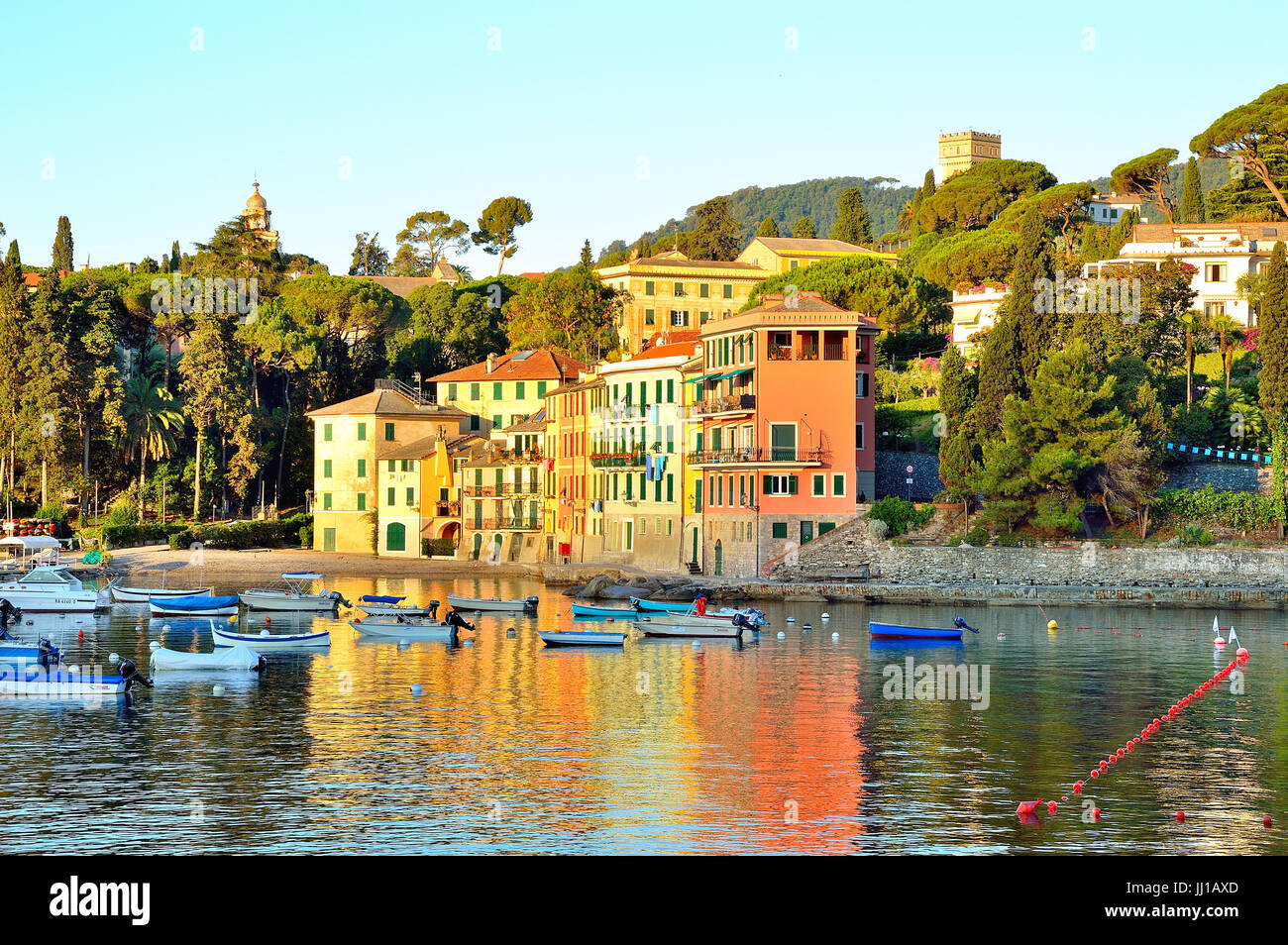 Rapallo spiagge immagini e fotografie stock ad alta risoluzione - Alamy