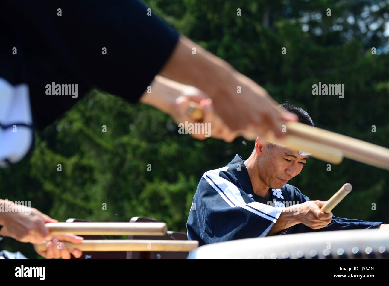 Tamburi coreani tradizionali immagini e fotografie stock ad alta ...