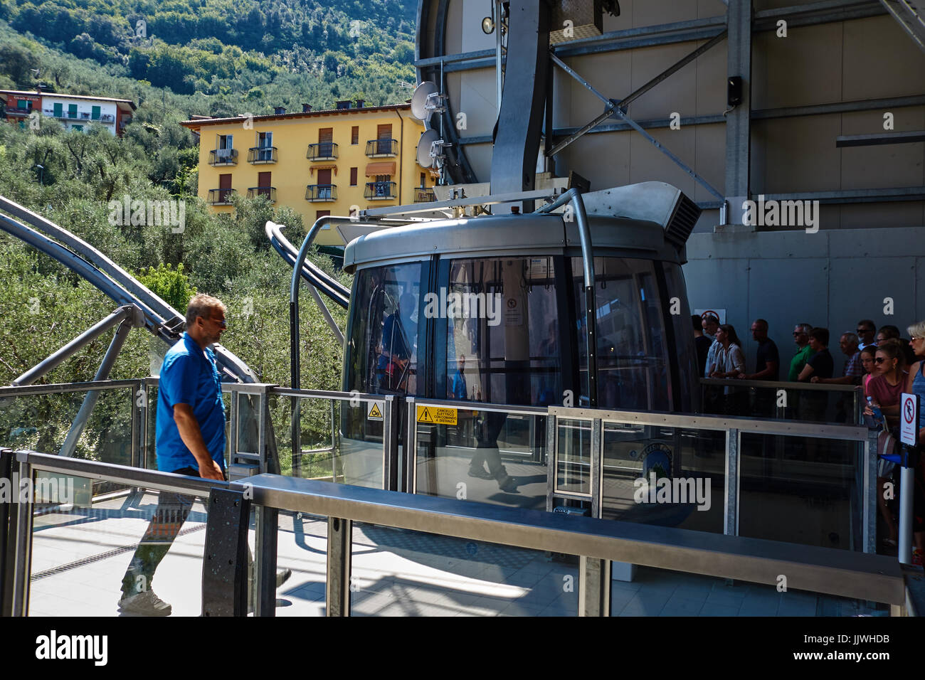 Malcesine Monte Baldo funivia. Il lago di Garda. Italia Foto stock - Alamy