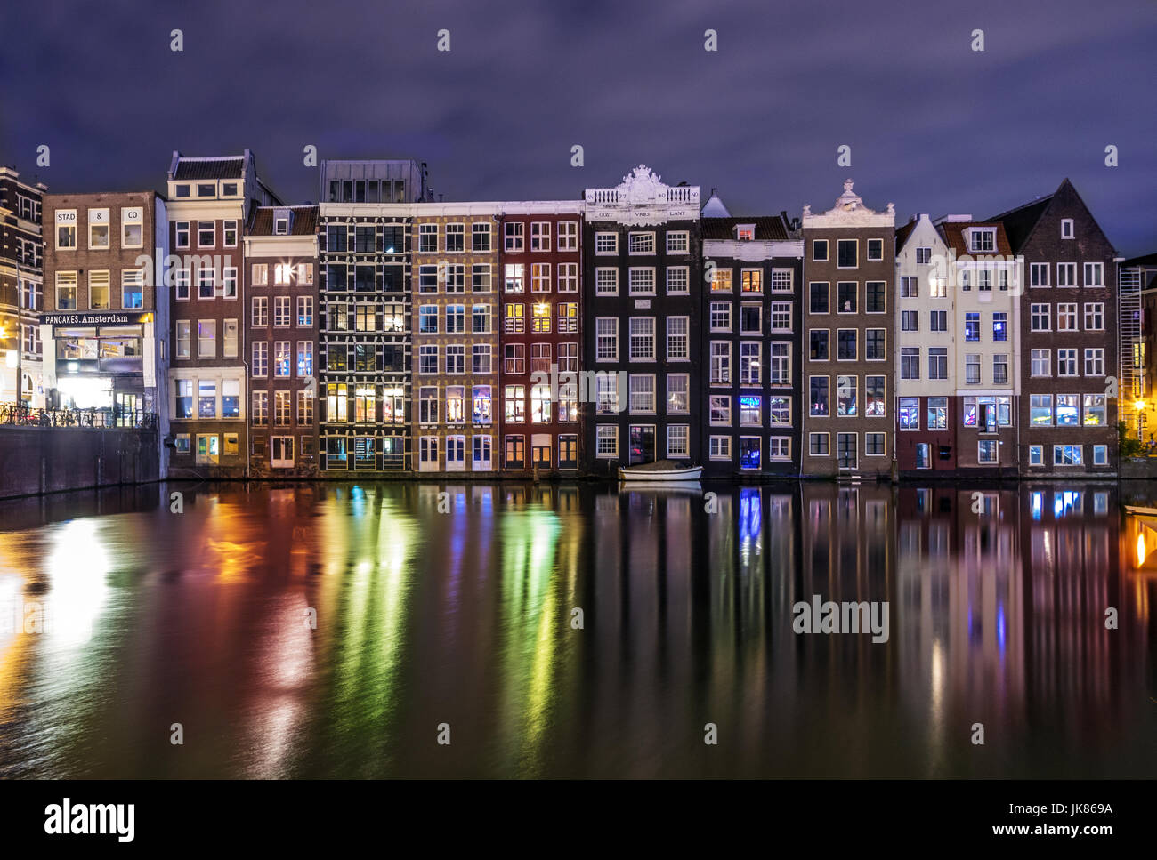 Il quartiere a luci rosse di amsterdam di notte immagini e fotografie ...