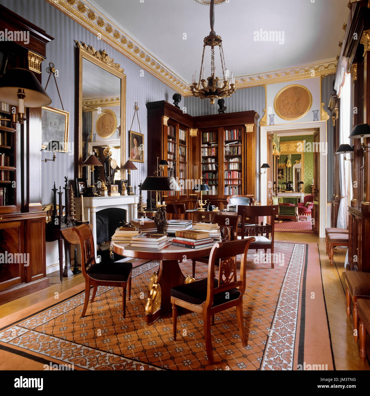 Regency style immagini e fotografie stock ad alta risoluzione - Alamy