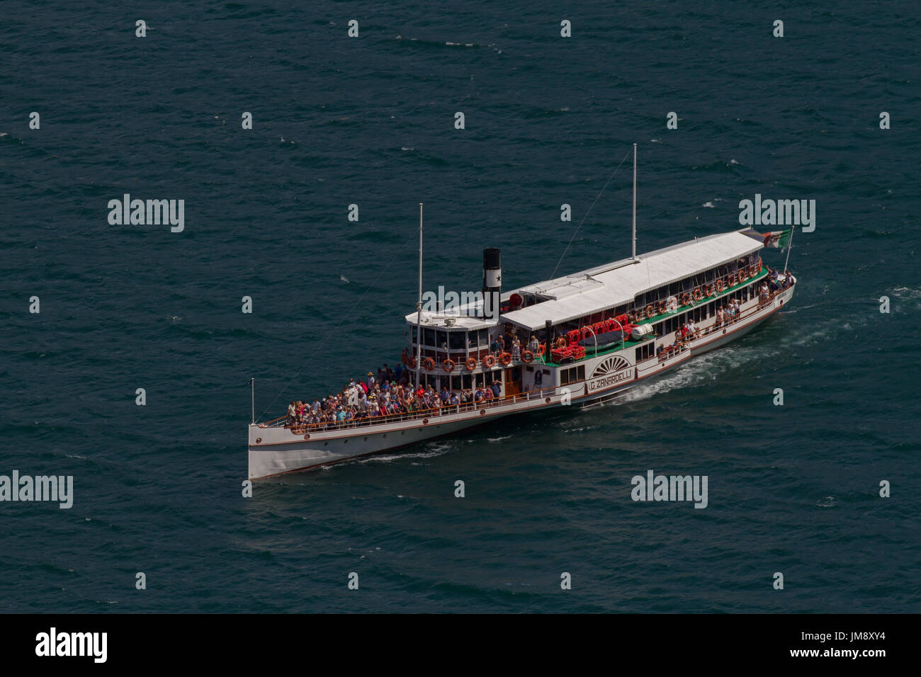 Traghetti lago di garda immagini e fotografie stock ad alta risoluzione ...