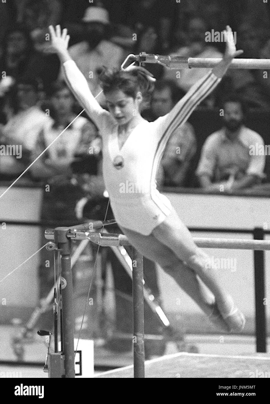 Nadia comaneci montreal parallele immagini e fotografie stock ad alta ...