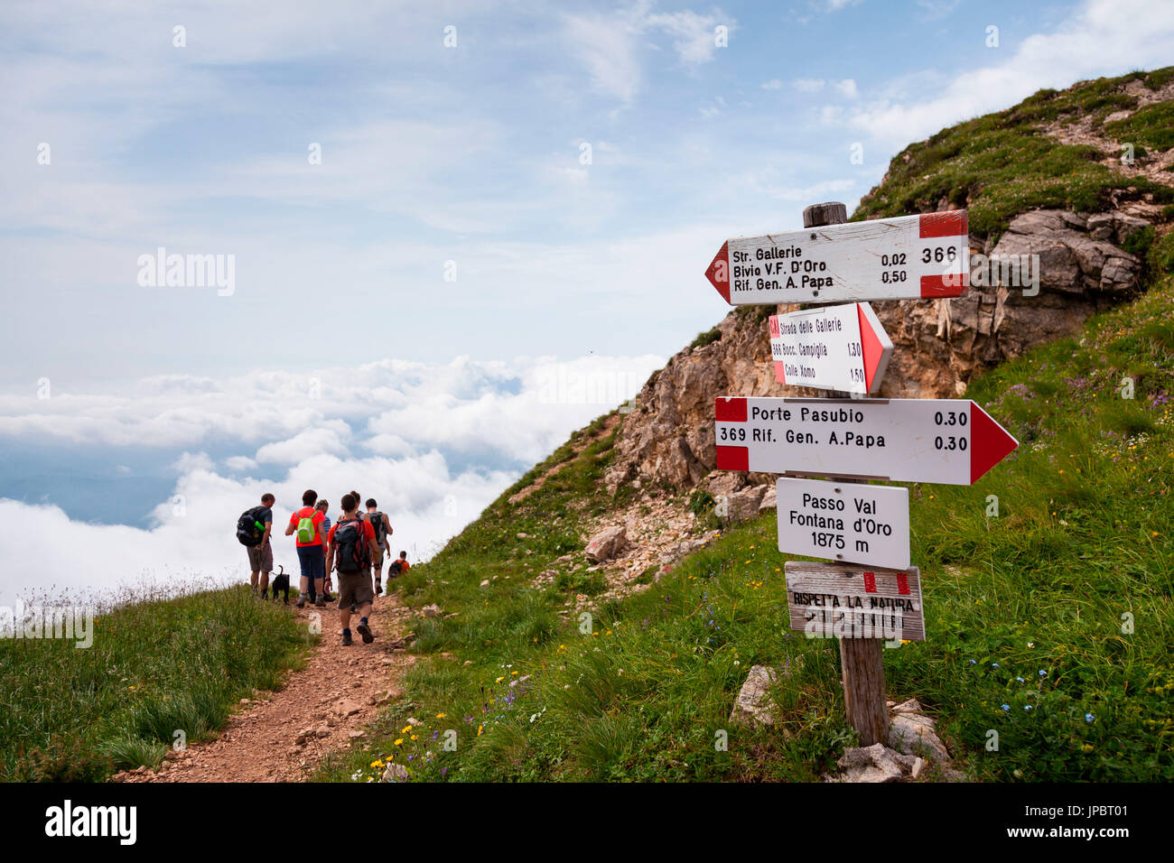 Pasubio mount immagini e fotografie stock ad alta risoluzione - Alamy