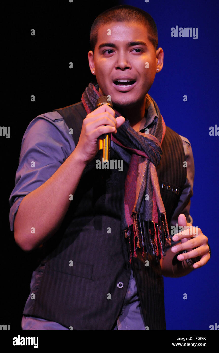 AJ Tabaldo effettuando al re di commedia Dolphy @ 80: La leggenda vive ...