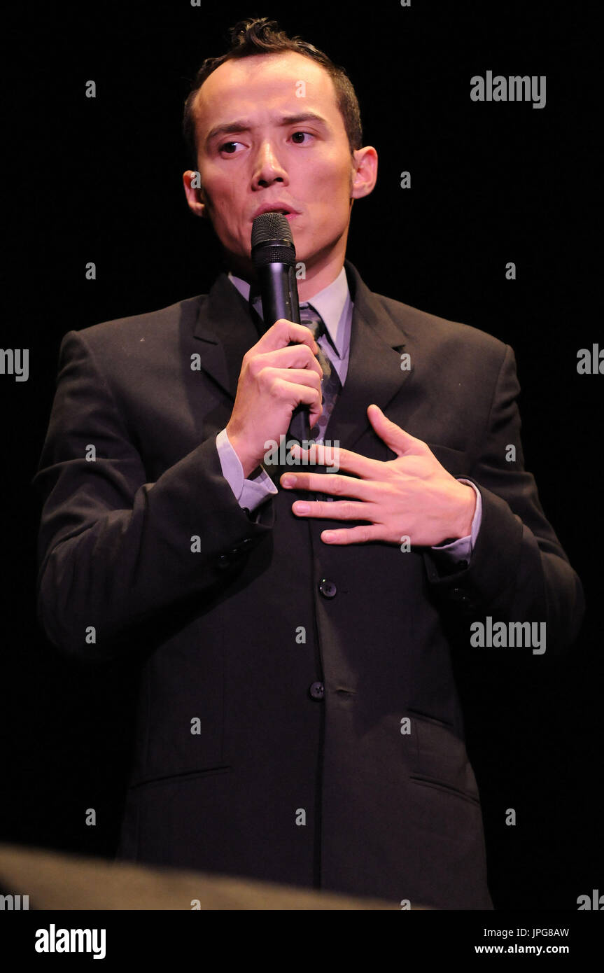 Jeffrey "epi" Quizon parlando al re di commedia Dolphy @ 80: La ...
