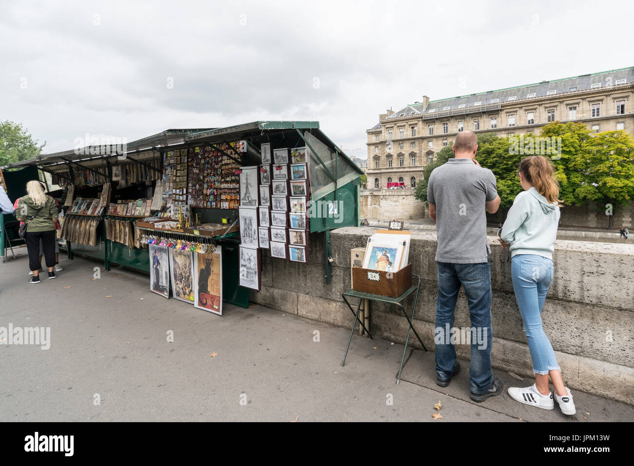 Bancarelle d'epoca immagini e fotografie stock ad alta risoluzione - Alamy