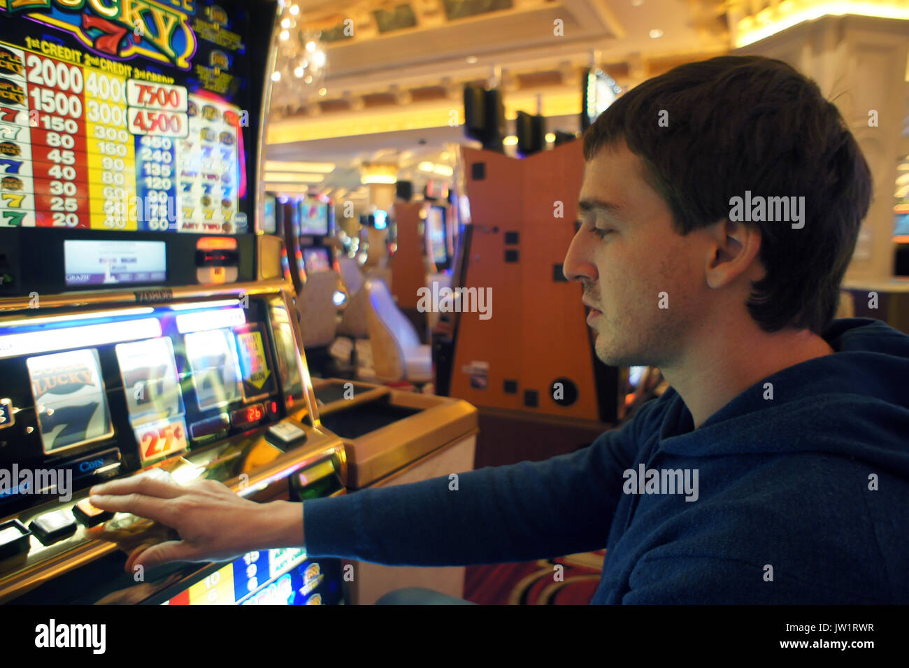 Slot machine dipendenza dal gioco d'azzardo immagini e fotografie stock ...