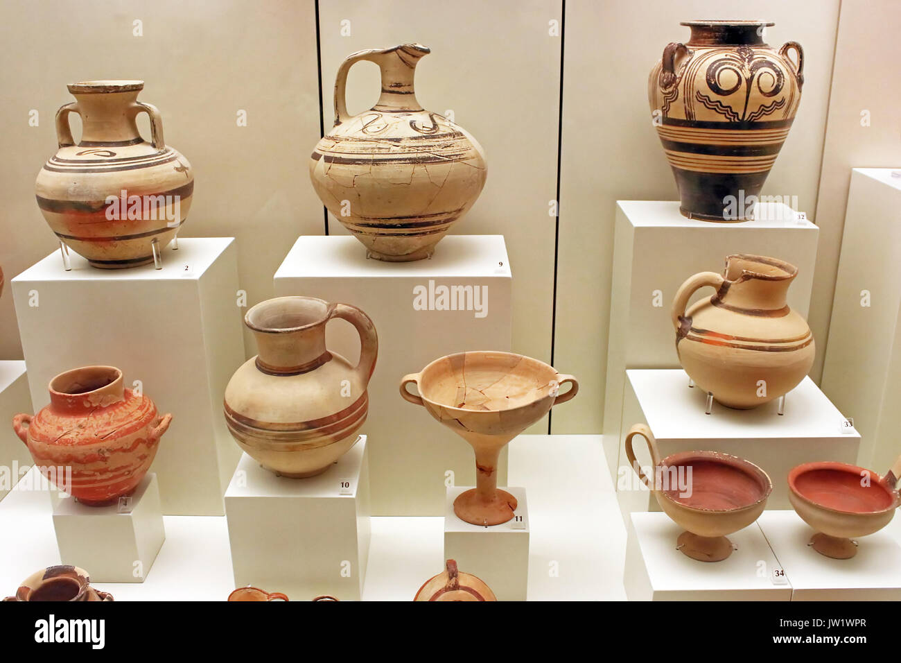 Anfore greche immagini e fotografie stock ad alta risoluzione - Alamy