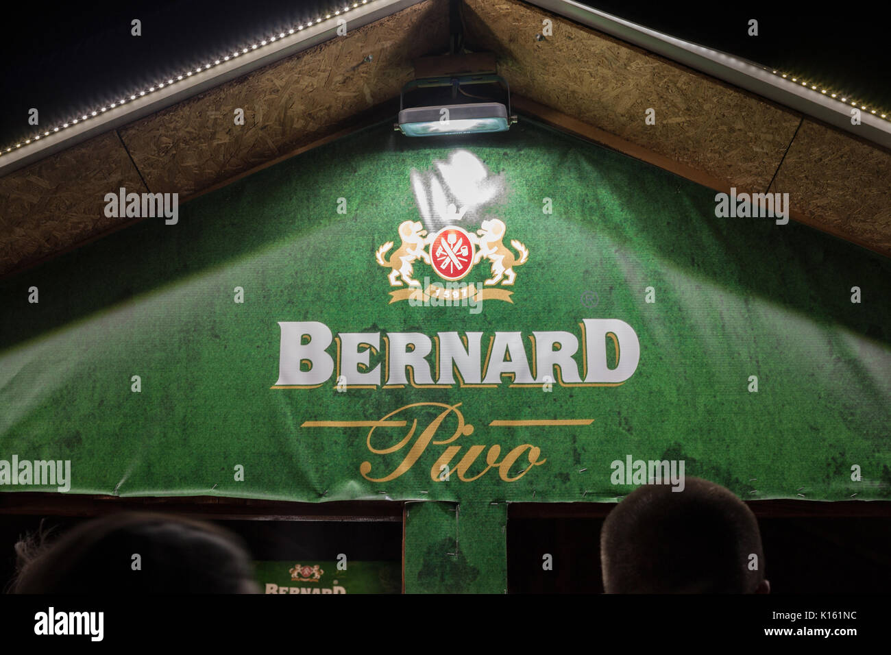Bernard pivo logo immagini e fotografie stock ad alta risoluzione - Alamy