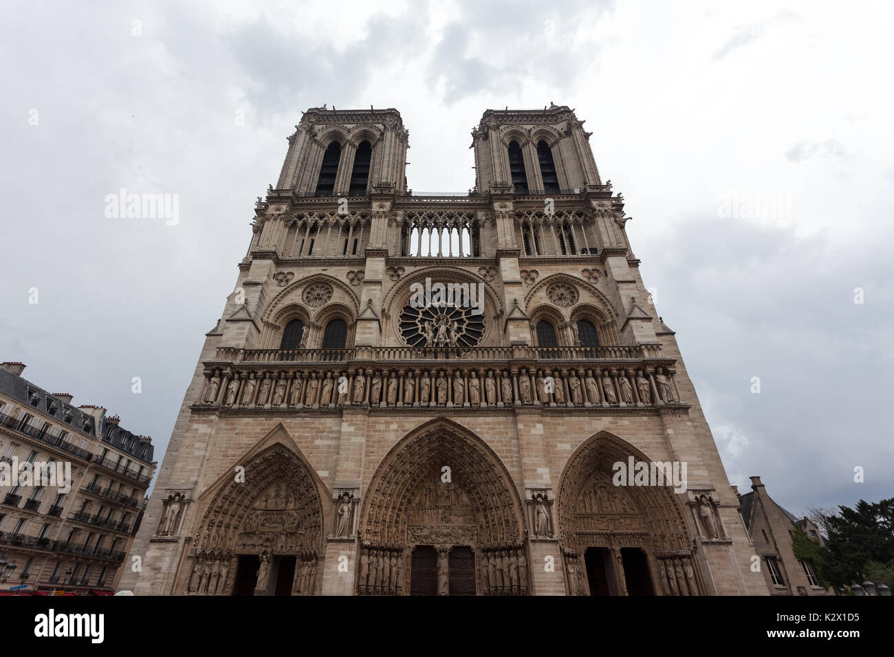 La cattedrale gotica di Notre Dame è la chiesa più famosa di Parigi ...