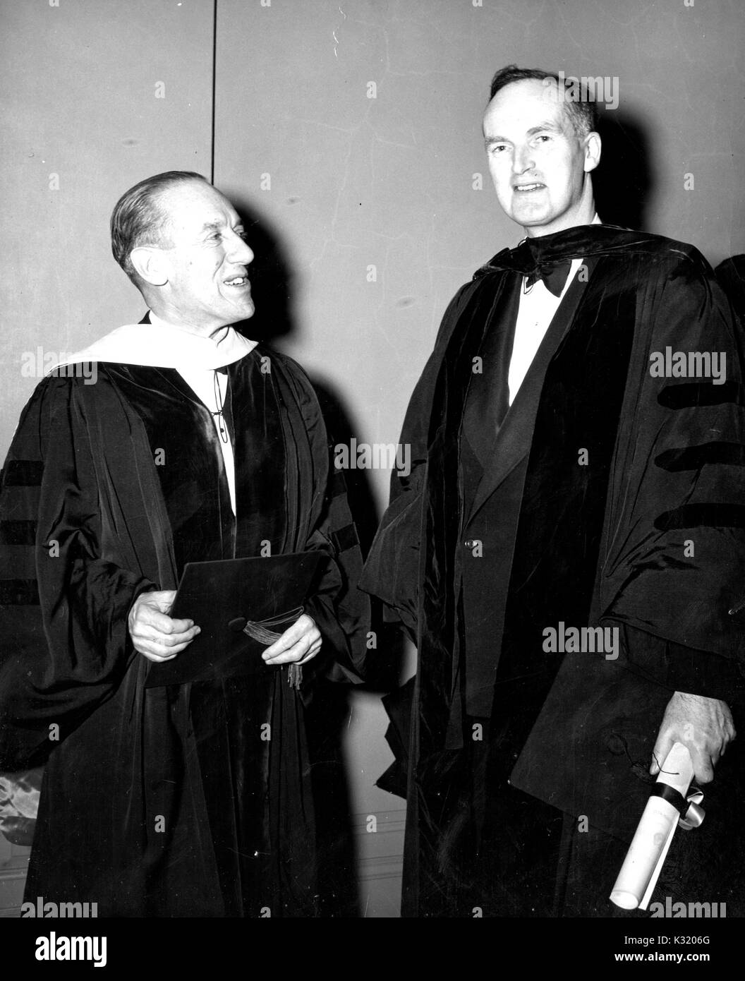 Sir oliver franks immagini e fotografie stock ad alta risoluzione - Alamy