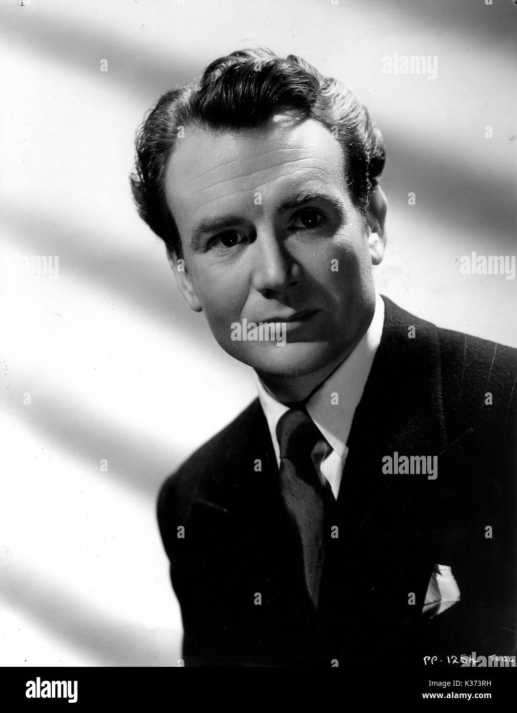 Sir john mills immagini e fotografie stock ad alta risoluzione - Alamy