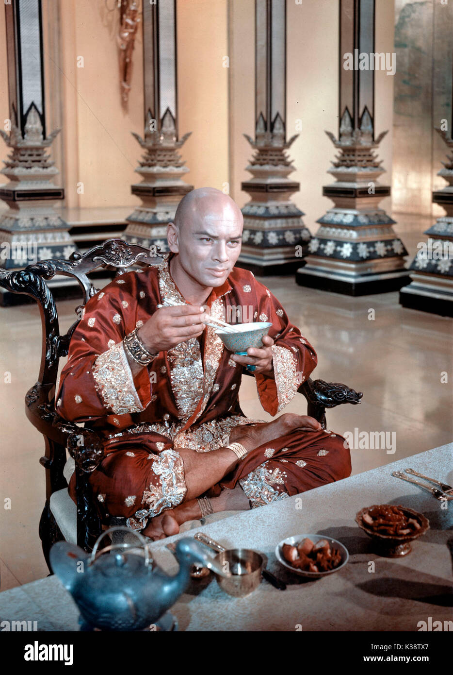 1956 yul brynner immagini e fotografie stock ad alta risoluzione - Alamy