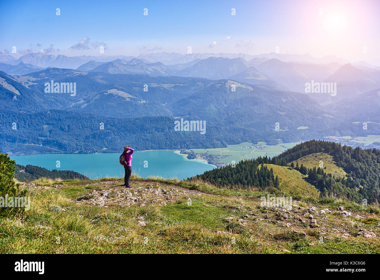 Donna di montagna immagini e fotografie stock ad alta risoluzione - Alamy