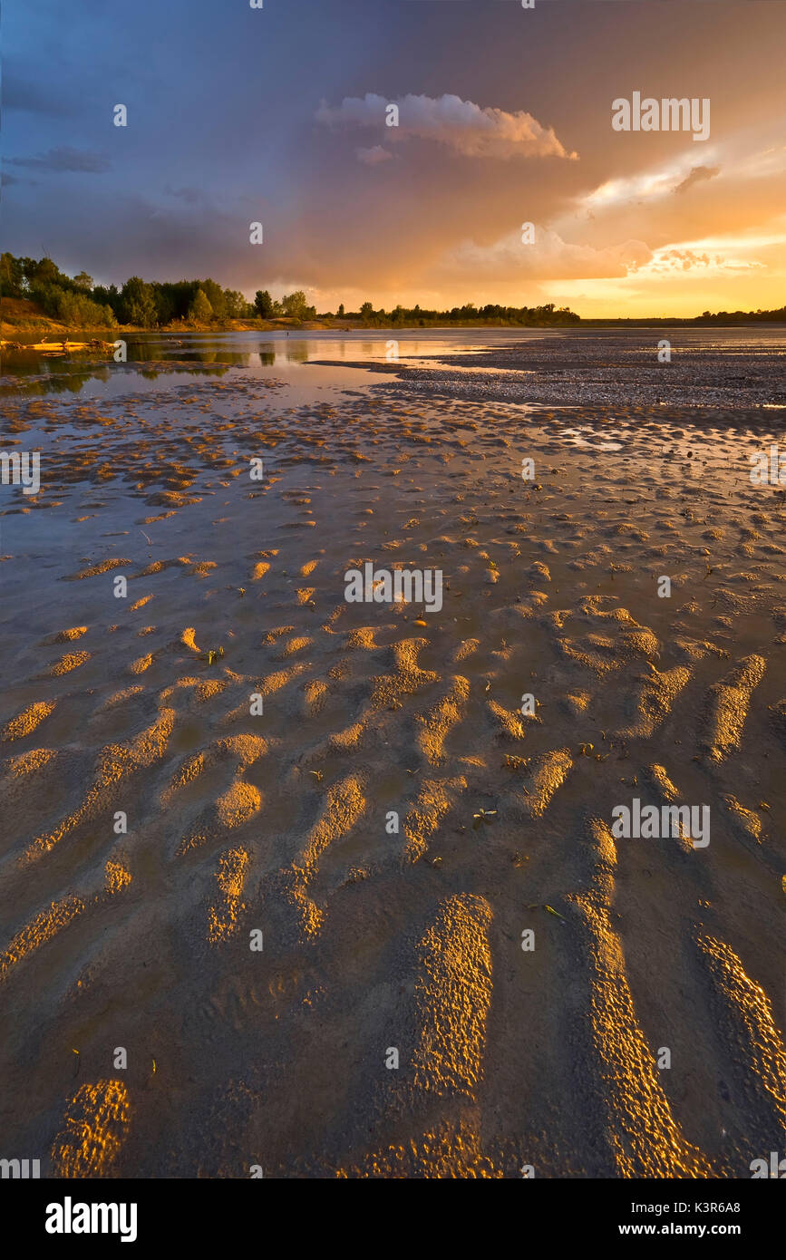 Fiume po immagini e fotografie stock ad alta risoluzione - Alamy