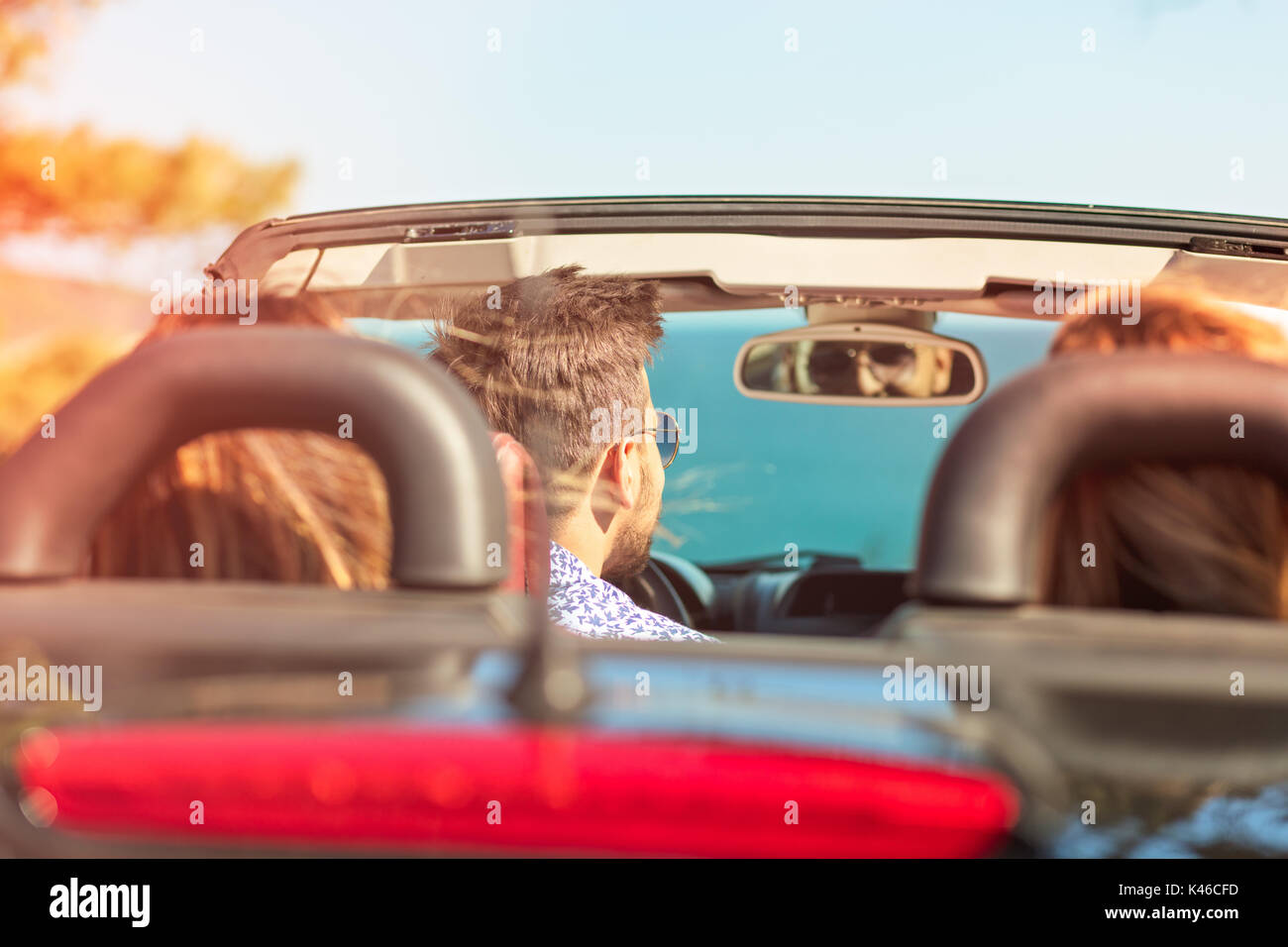 Two Girls Dancing Together Immagini e Fotos Stock - Alamy