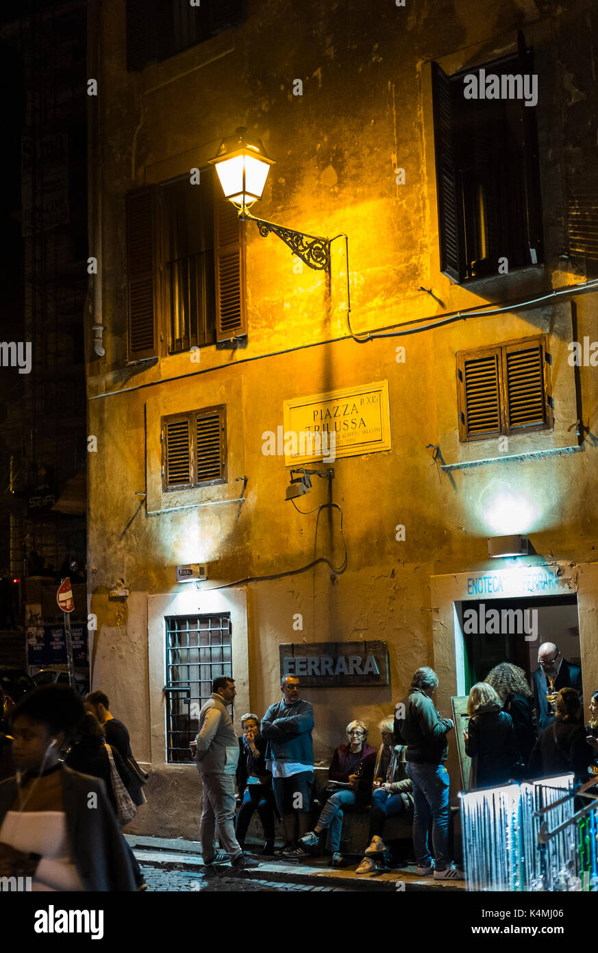 Trilussa square immagini e fotografie stock ad alta risoluzione - Alamy